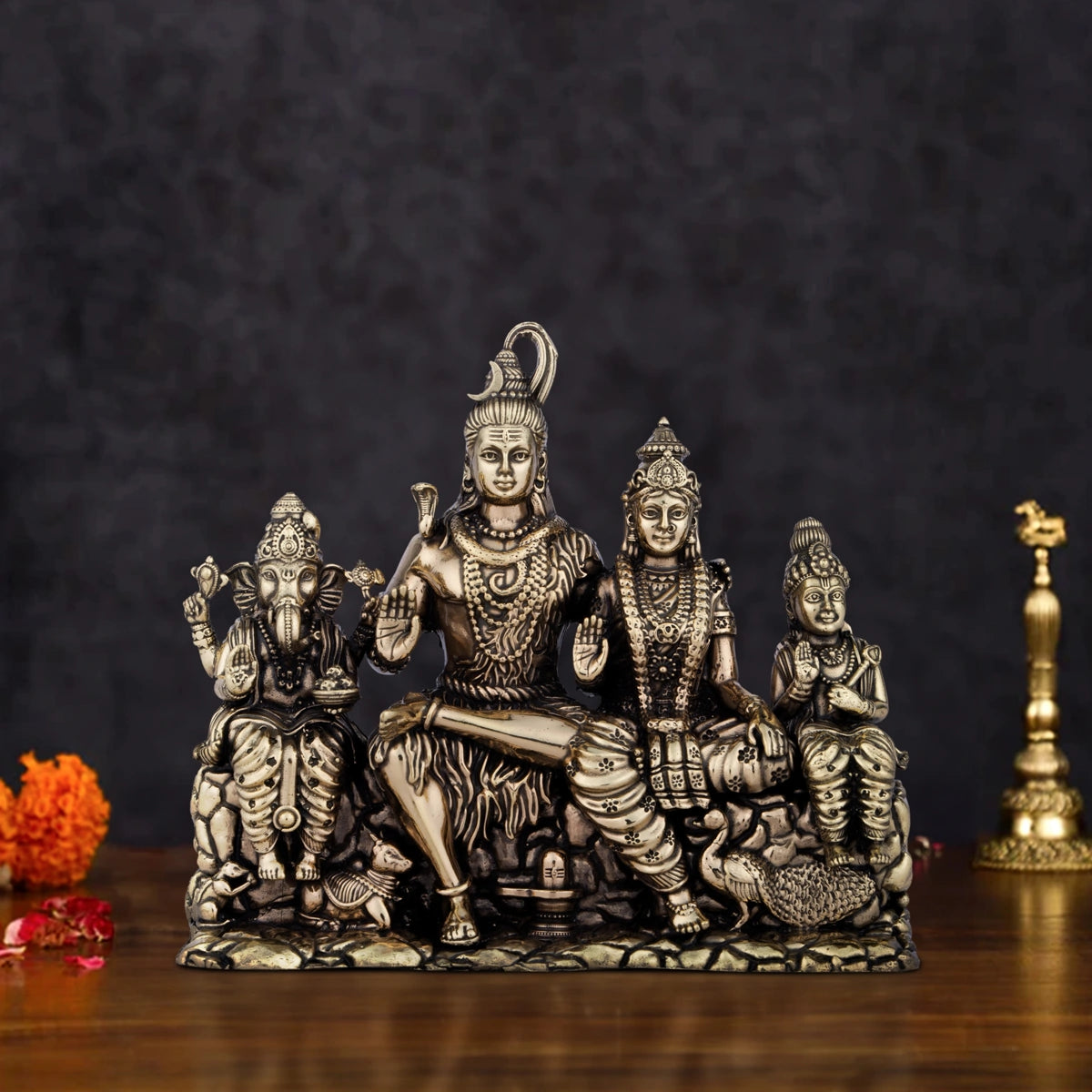 Giri - Shiva Family Statue | Shiv Parivar Brass Idol | Shiv Family Idol