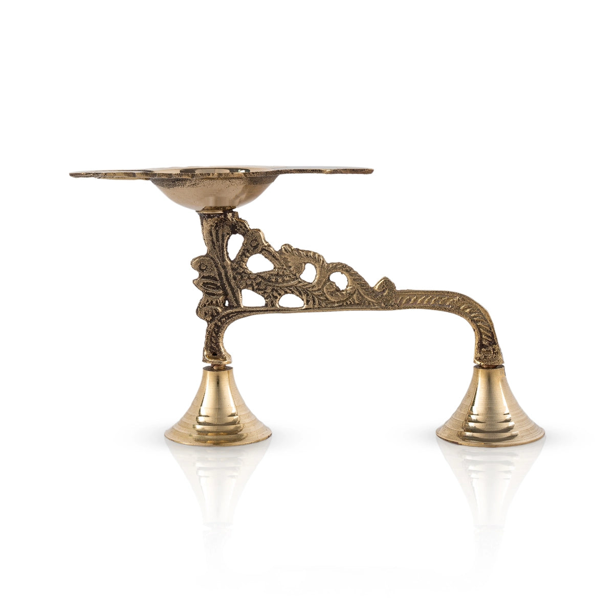 Giri - Aarti Diya With Handle | Brass Aarti | Pooja Aarti