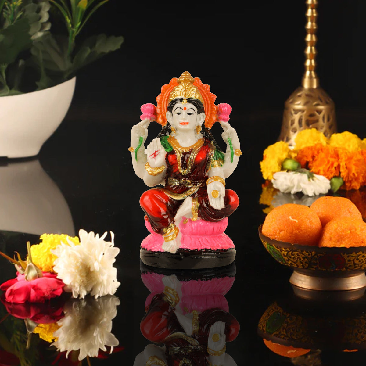 Giri - Lakshmi Statue | Lakshmi Idol | Laxmi Statue — Giri Trading ...